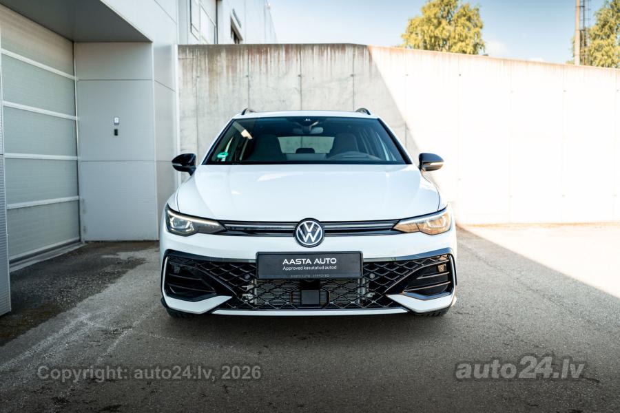 White Volkswagen Golf 2025 in Tartu, with an engine capacity of 1.50 L and mileage of 19 thousand km for 29900 €, photo 6 on AUTOMOTO.COM.LV