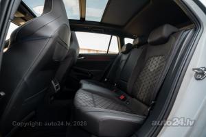 White Volkswagen Golf 2025 in Tartu, with an engine capacity of 1.50 L and mileage of 19 thousand km for 29900 €, photo 17 on AUTOMOTO.COM.LV