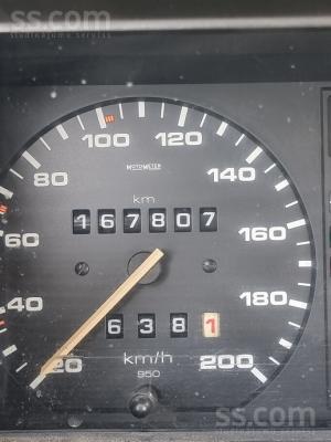 Dzeltens Volkswagen Golf 1990 Rīga, ar dzinēja tilpumu 1.60 L un nobraukumu 168 tūkst. km par 3000 €, foto 1 vietnē AUTOMOTO.COM.LV