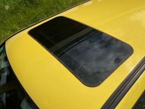 Yellow Volkswagen Golf 1995 in Marijampole, with an engine capacity of 1.98 L and mileage of 254 thousand km for 2999 €, photo 28 on AUTOMOTO.COM.LV