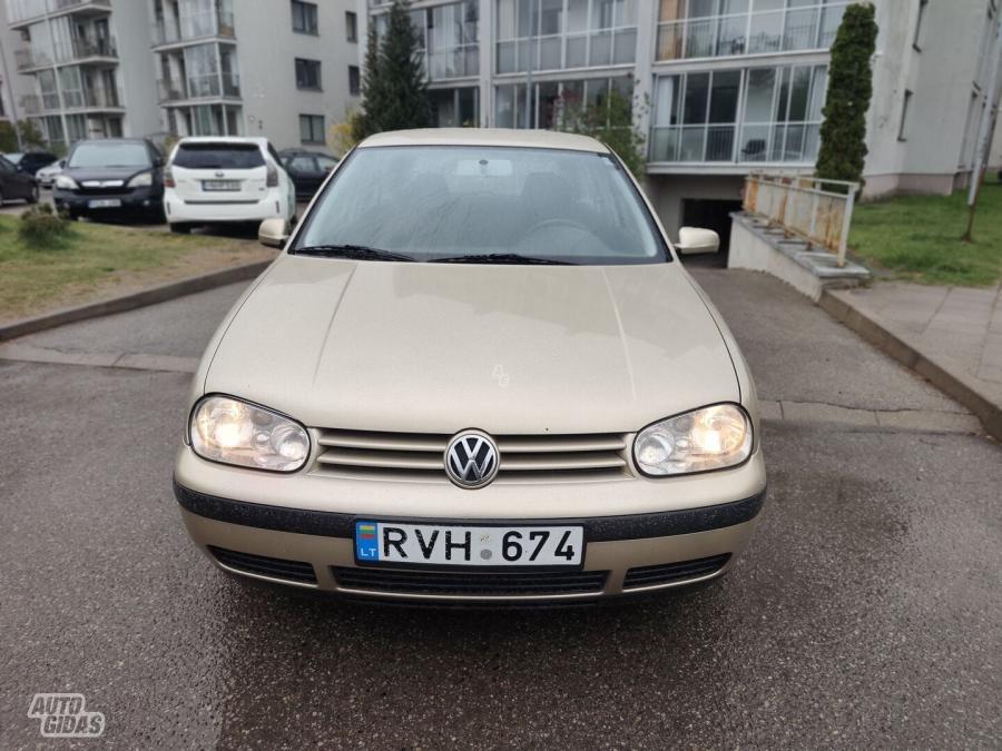 Dzeltens Volkswagen Golf 2001 Viļņa, ar dzinēja tilpumu 1.40 L un nobraukumu 103 tūkst. km par 1800 €, foto 4 vietnē AUTOMOTO.COM.LV