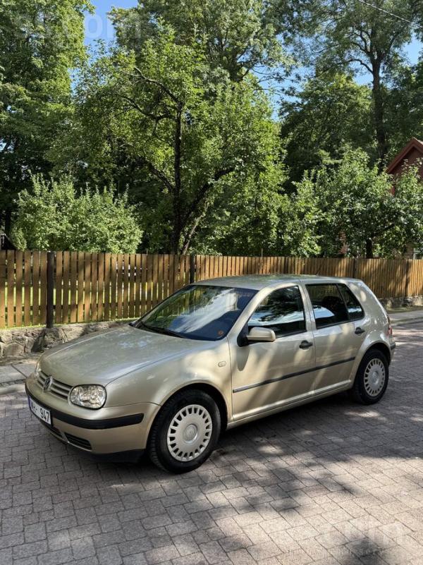 Dzeltens Volkswagen Golf 2001 Kuldīga, ar dzinēja tilpumu 1.60 L un nobraukumu 249 tūkst. km par 1400 €, foto 4 vietnē AUTOMOTO.COM.LV