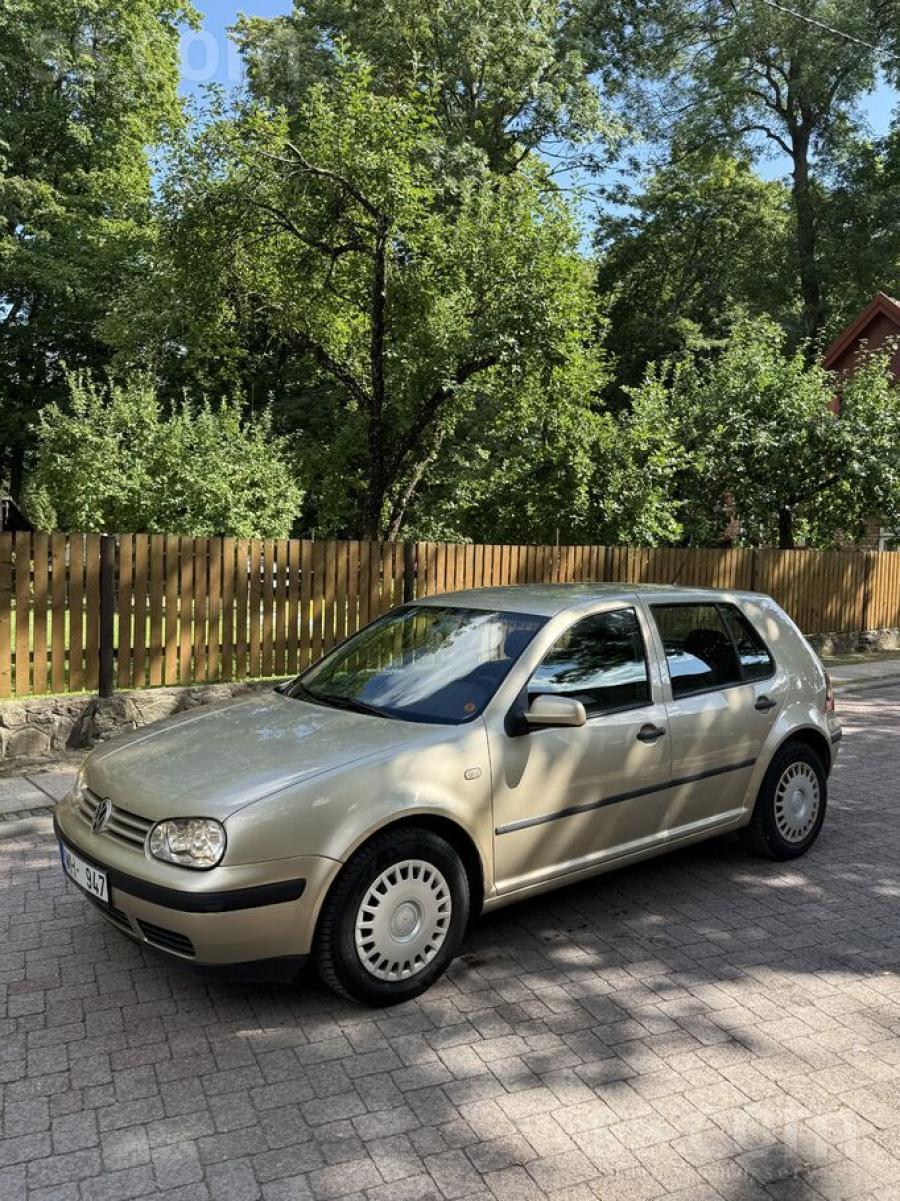 Желтый Фольксваген Гольф 2001 в Кулдига, объемом двигателя 1.60 л и пробегом 249 тыс. км за 1400 €, фото 5 на AUTOMOTO.COM.LV