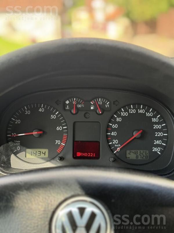 Dzeltens Volkswagen Golf 2001 Kuldīga, ar dzinēja tilpumu 1.60 L un nobraukumu 249 tūkst. km par 1400 €, foto 9 vietnē AUTOMOTO.COM.LV