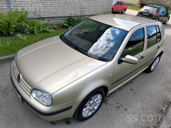 Yellow Volkswagen Golf 2002 in Ludza, with an engine capacity of 1.90 L and mileage of 306 thousand km for 2350 €, photo 5 on AUTOMOTO.COM.LV
