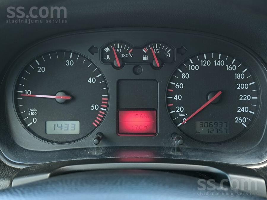 Желтый Фольксваген Гольф 2002 в Лудза, объемом двигателя 1.90 л и пробегом 306 тыс. км за 2350 €, фото 22 на AUTOMOTO.COM.LV