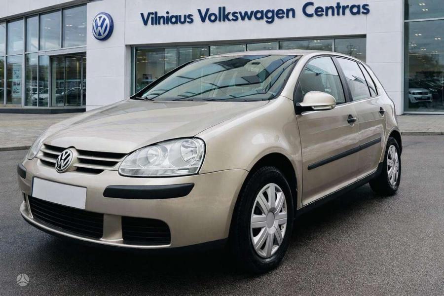 Yellow Volkswagen Golf 2004 in Vilnius, with an engine capacity of 1.60 L and mileage of 181 thousand km for 1150 €, photo 1 on AUTOMOTO.COM.LV