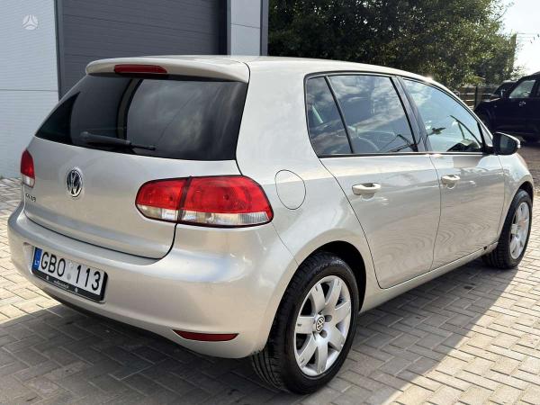 Yellow Volkswagen Golf 2012 in Vilnius, with an engine capacity of 1.40 L and mileage of 235 thousand km for 1450 €, photo 6 on AUTOMOTO.COM.LV