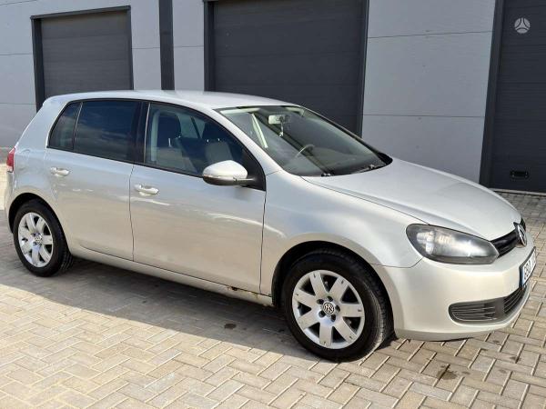 Yellow Volkswagen Golf 2012 in Vilnius, with an engine capacity of 1.40 L and mileage of 235 thousand km for 1450 €, photo 8 on AUTOMOTO.COM.LV