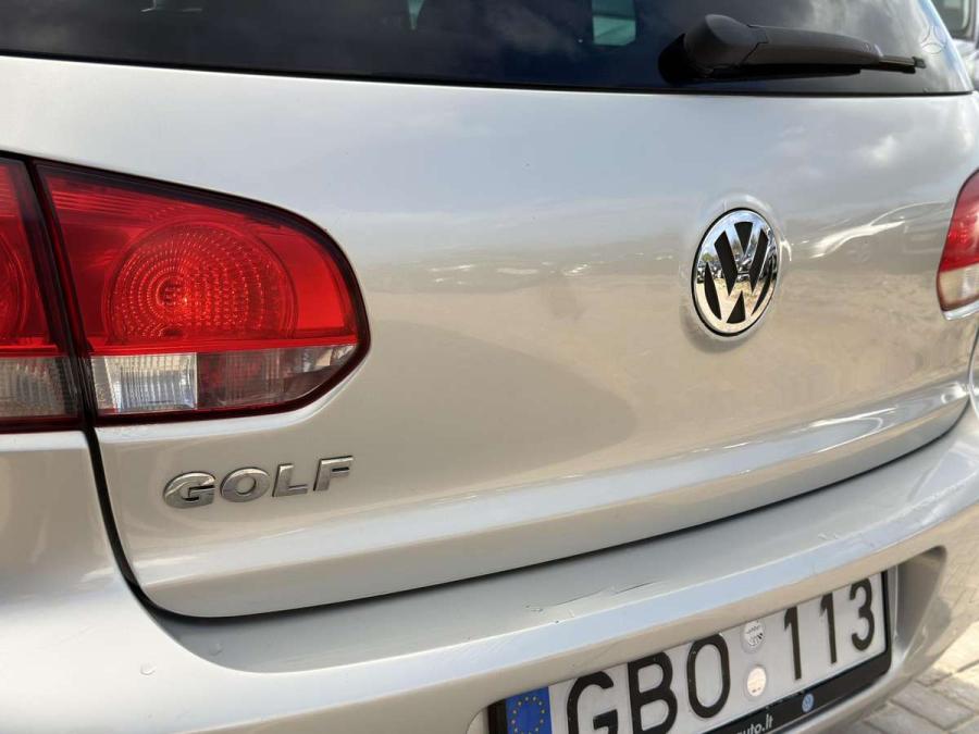 Yellow Volkswagen Golf 2012 in Vilnius, with an engine capacity of 1.40 L and mileage of 235 thousand km for 1450 €, photo 12 on AUTOMOTO.COM.LV