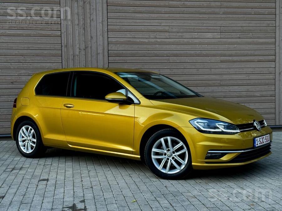 Yellow Volkswagen Golf 2017 in Jelgava, with an engine capacity of 2.00 L and mileage of 253 thousand km for 10600 €, photo 6 on AUTOMOTO.COM.LV