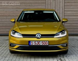 Yellow Volkswagen Golf 2017 in Jelgava, with an engine capacity of 2.00 L and mileage of 253 thousand km for 10600 €, photo 7 on AUTOMOTO.COM.LV