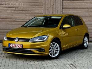 Yellow Volkswagen Golf 2017 in Jelgava, with an engine capacity of 2.00 L and mileage of 253 thousand km for 10600 €, photo 8 on AUTOMOTO.COM.LV
