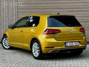 Yellow Volkswagen Golf 2017 in Jelgava, with an engine capacity of 2.00 L and mileage of 253 thousand km for 10600 €, photo 13 on AUTOMOTO.COM.LV