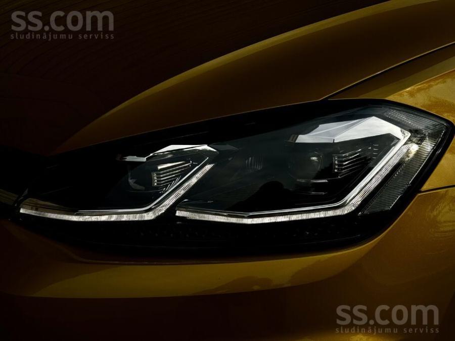 Yellow Volkswagen Golf 2017 in Jelgava, with an engine capacity of 2.00 L and mileage of 253 thousand km for 10600 €, photo 19 on AUTOMOTO.COM.LV