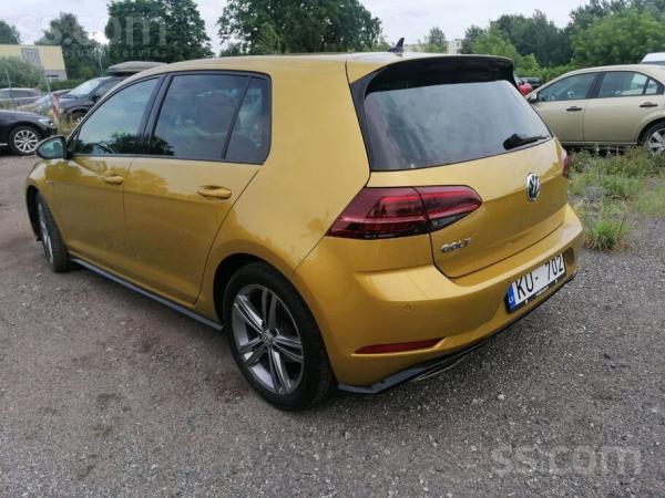 Volkswagen Golf 2017 Rīga vietnē Dzeltens Volkswagen Golf 2017 Rīga, ar dzinēja tilpumu 1.40 L un nobraukumu 117 tūkst. km par 14000 €, foto 4 vietnē AUTOMOTO.COM.LV