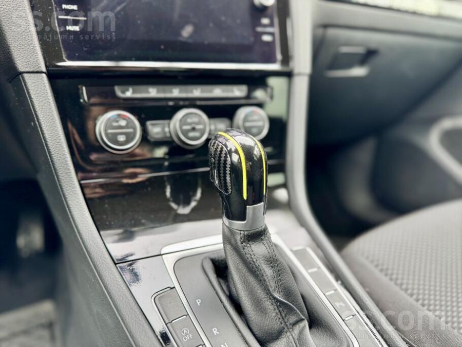 Dzeltens Volkswagen Golf 2018 Rīga, ar dzinēja tilpumu 1.40 L un nobraukumu 212 tūkst. km par 9000 €, foto 6 vietnē AUTOMOTO.COM.LV