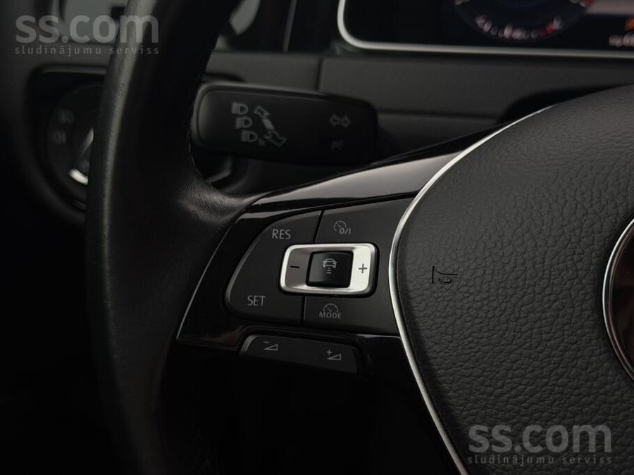 Dzeltens Volkswagen Golf 2018 Jelgava, ar dzinēja tilpumu 2.00 L un nobraukumu 259 tūkst. km par 10900 €, foto 23 vietnē AUTOMOTO.COM.LV
