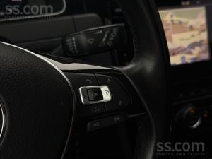 Dzeltens Volkswagen Golf 2018 Jelgava, ar dzinēja tilpumu 2.00 L un nobraukumu 259 tūkst. km par 10900 €, foto 24 vietnē AUTOMOTO.COM.LV