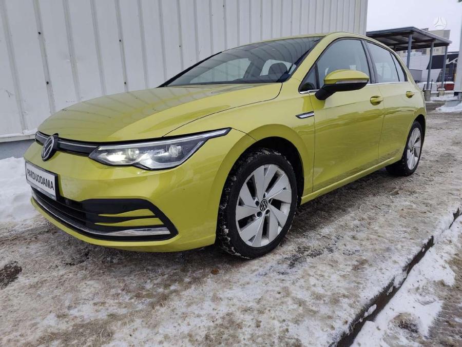 Yellow Volkswagen Golf 2020 in Vilnius, with an engine capacity of 1.50 L and mileage of 71 thousand km for 19300 €, photo 3 on AUTOMOTO.COM.LV