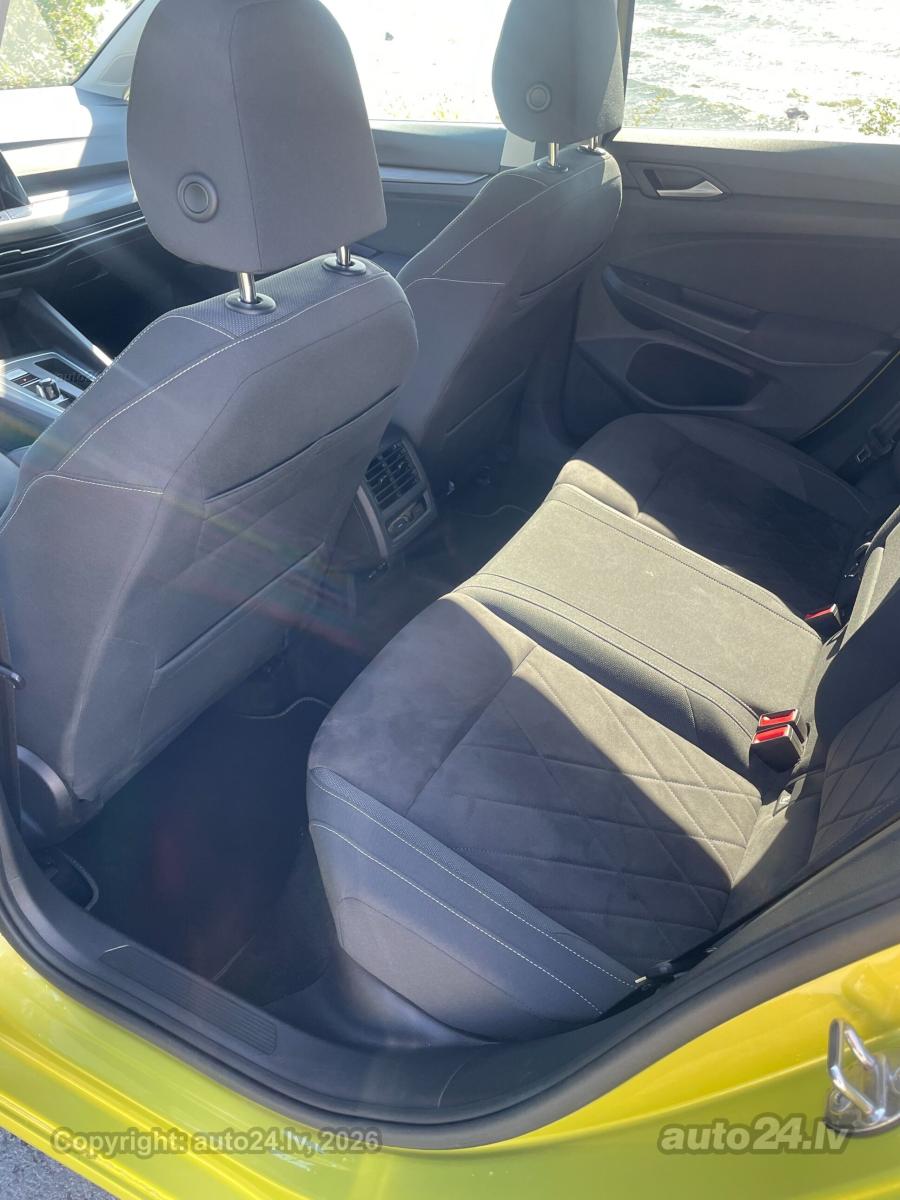 Dzeltens Volkswagen Golf 2020 Tallina, ar dzinēja tilpumu 1.50 L un nobraukumu 82 tūkst. km par 20500 €, foto 13 vietnē AUTOMOTO.COM.LV