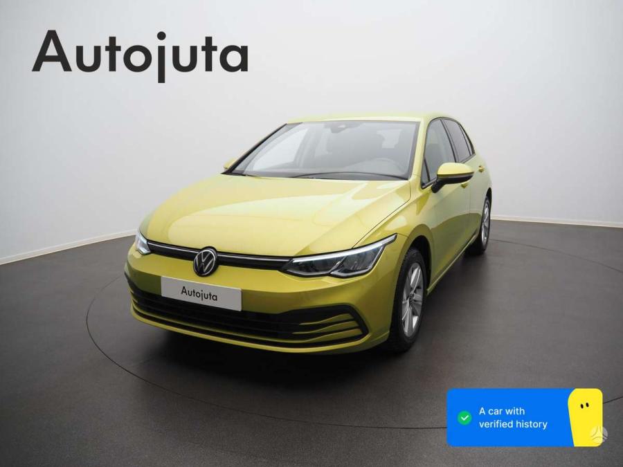 Yellow Volkswagen Golf 2022 in Vilnius, with an engine capacity of 1.50 L and mileage of 98 thousand km for 17500 €, photo 1 on AUTOMOTO.COM.LV