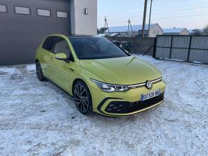 Dzeltens Volkswagen Golf 2022 Jurbarkas, ar dzinēja tilpumu 2.00 L un nobraukumu 65 tūkst. km par 24750 €, foto  vietnē AUTOMOTO.COM.LV