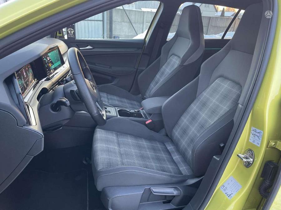 Dzeltens Volkswagen Golf 2022 Jurbarkas, ar dzinēja tilpumu 2.00 L un nobraukumu 66 tūkst. km par 24850 €, foto 15 vietnē AUTOMOTO.COM.LV