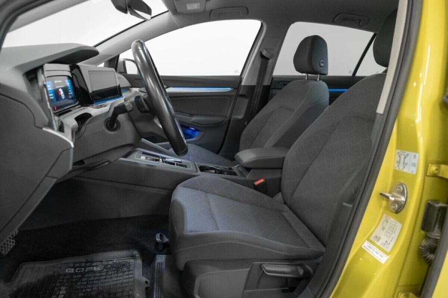 Dzeltens Volkswagen Golf 2022 Viļņa, ar dzinēja tilpumu 1.50 L un nobraukumu 106 tūkst. km par 17900 €, foto 10 vietnē AUTOMOTO.COM.LV