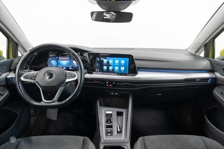 Yellow Volkswagen Golf 2022 in Vilnius, with an engine capacity of 1.50 L and mileage of 106 thousand km for 17900 €, photo 11 on AUTOMOTO.COM.LV