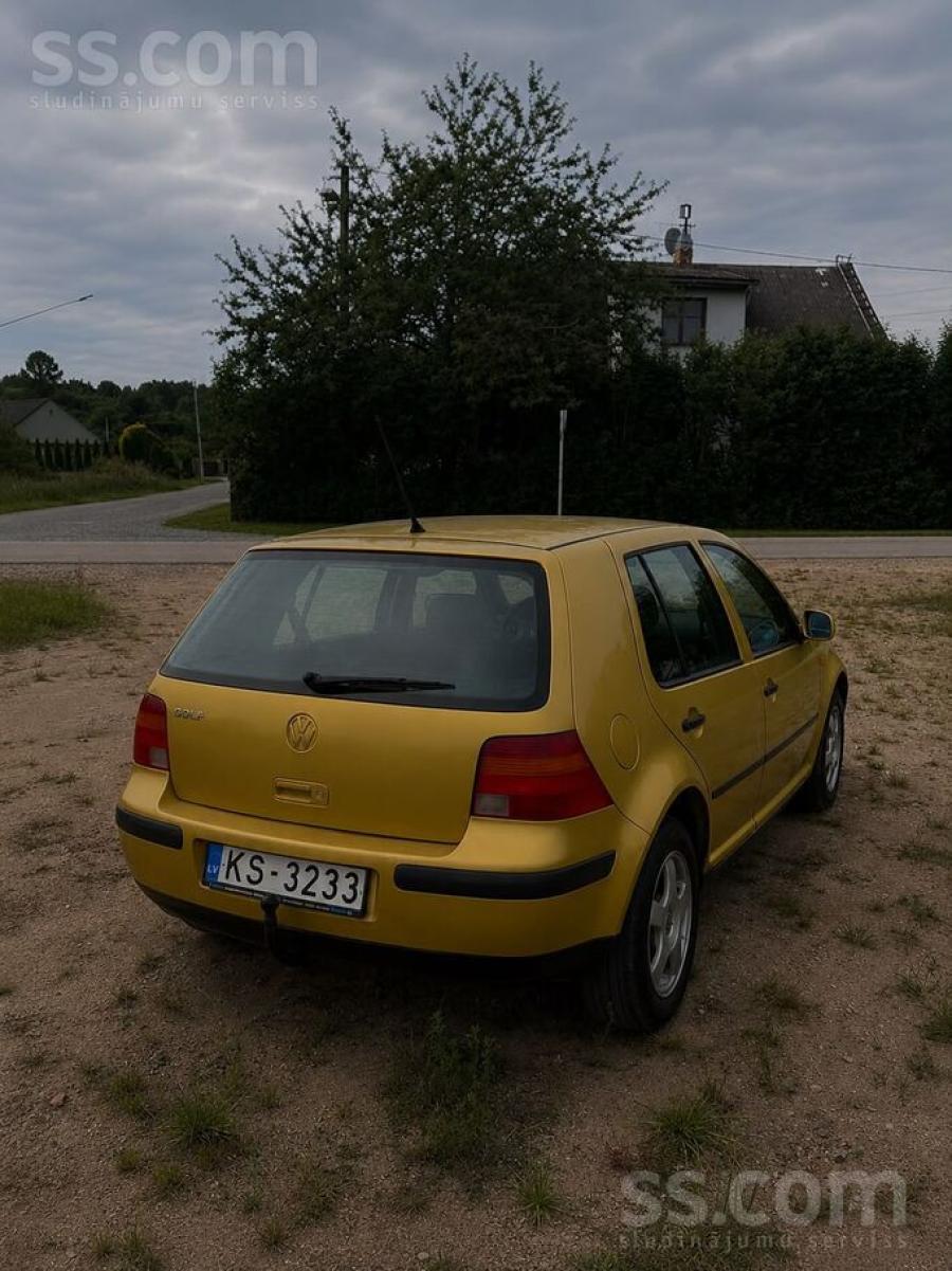 Yellow Volkswagen Golf 1998 in Kuldiga, with an engine capacity of 1.90 L and mileage of 377 thousand km for 850 €, photo 4 on AUTOMOTO.COM.LV