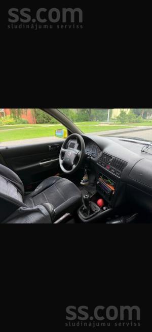 Dzeltens Volkswagen Golf 2000 Rīga, ar dzinēja tilpumu 1.90 L un nobraukumu 400 tūkst. km par 800 €, foto 6 vietnē AUTOMOTO.COM.LV