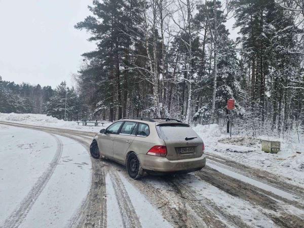 Dzeltens Volkswagen Golf 2008 Šilutė, ar dzinēja tilpumu 1.90 L un nobraukumu 350 tūkst. km par 1600 €, foto 2 vietnē AUTOMOTO.COM.LV