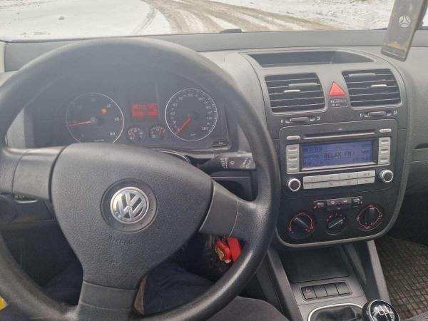 Dzeltens Volkswagen Golf 2008 Šilutė, ar dzinēja tilpumu 1.90 L un nobraukumu 350 tūkst. km par 1600 €, foto 6 vietnē AUTOMOTO.COM.LV