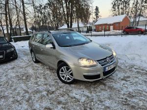 Yellow Volkswagen Golf 2009 in Prienai, with an engine capacity of 1.90 L and mileage of 400 thousand km for 1350 €, photo  on AUTOMOTO.COM.LV