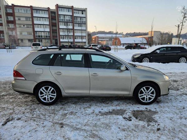 Yellow Volkswagen Golf 2009 in Prienai, with an engine capacity of 1.90 L and mileage of 400 thousand km for 1350 €, photo 6 on AUTOMOTO.COM.LV