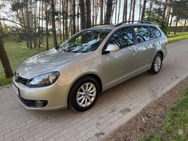 Yellow Volkswagen Golf 2012 in Utena, with an engine capacity of 1.60 L and mileage of 247 thousand km for 3900 €, photo 1 on AUTOMOTO.COM.LV