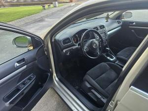 Dzeltens Volkswagen Golf 2012 Kelmė, ar dzinēja tilpumu 1.60 L un nobraukumu 300 tūkst. km par 3250 €, foto 9 vietnē AUTOMOTO.COM.LV