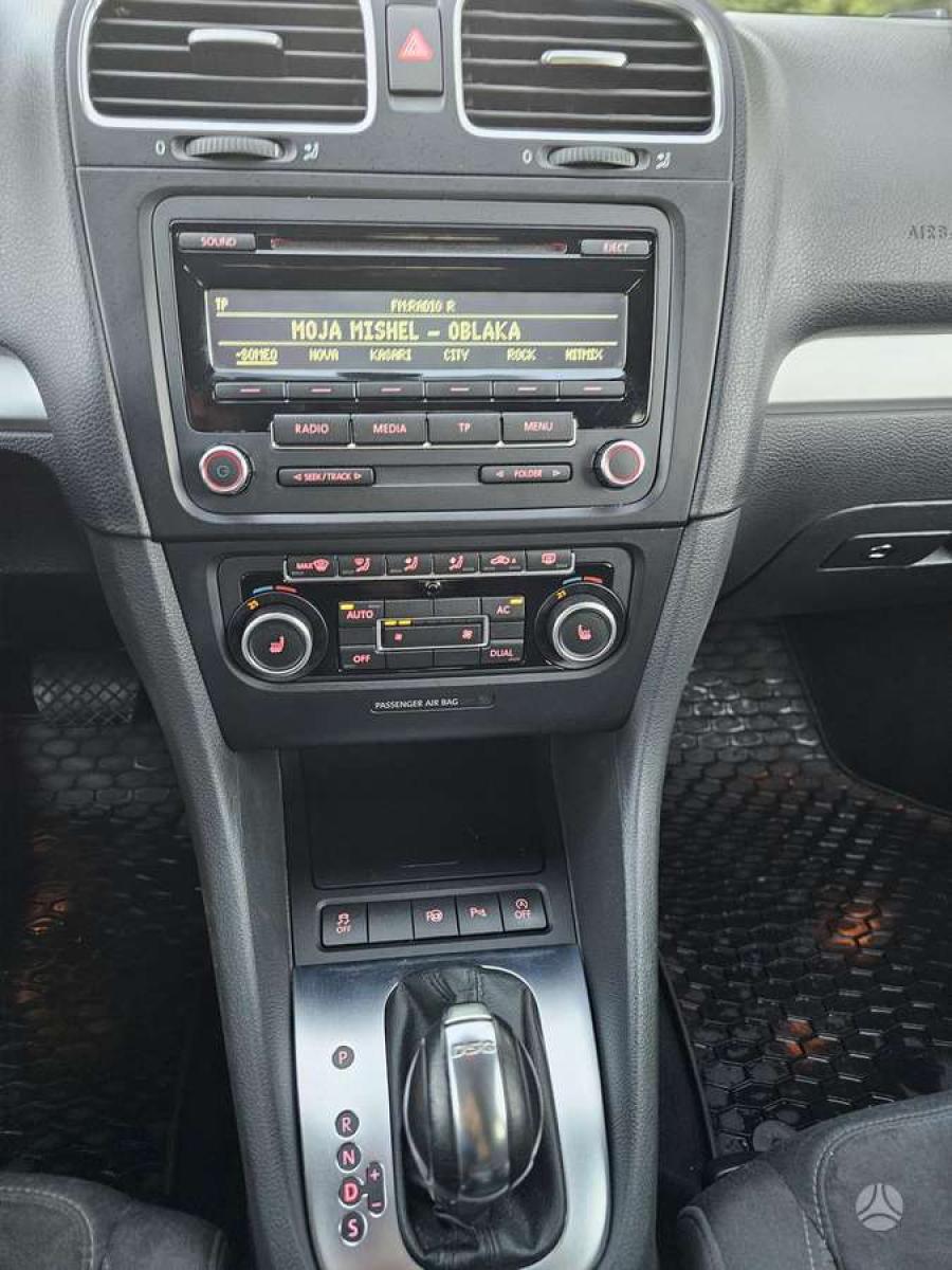 Dzeltens Volkswagen Golf 2012 Kelmė, ar dzinēja tilpumu 1.60 L un nobraukumu 300 tūkst. km par 3250 €, foto 11 vietnē AUTOMOTO.COM.LV