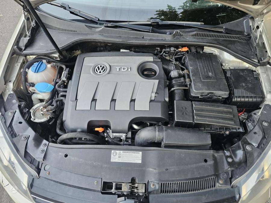 Dzeltens Volkswagen Golf 2012 Kelmė, ar dzinēja tilpumu 1.60 L un nobraukumu 300 tūkst. km par 3250 €, foto 14 vietnē AUTOMOTO.COM.LV