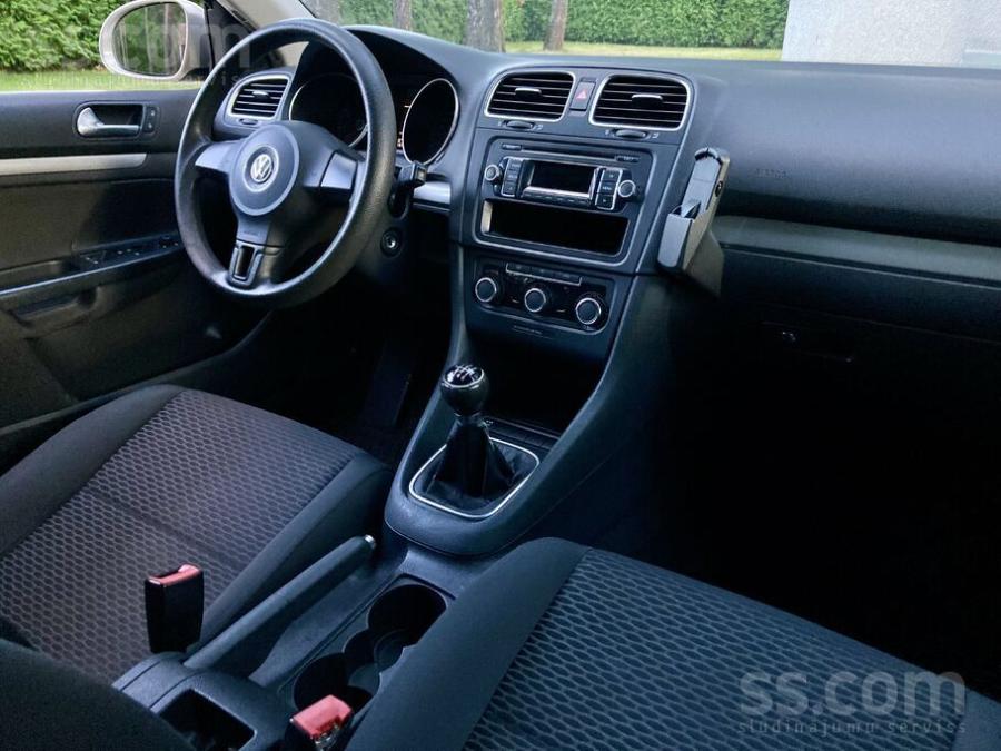 Dzeltens Volkswagen Golf 2012 Rīga, ar dzinēja tilpumu 1.40 L un nobraukumu 180 tūkst. km par 3450 €, foto 22 vietnē AUTOMOTO.COM.LV