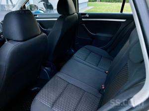 Dzeltens Volkswagen Golf 2012 Rīga, ar dzinēja tilpumu 1.40 L un nobraukumu 180 tūkst. km par 3450 €, foto 24 vietnē AUTOMOTO.COM.LV