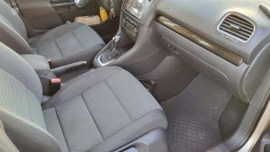 Yellow Volkswagen Golf 2012 in Trakai, with an engine capacity of 1.39 L and mileage of 346 thousand km for 4450 €, photo 8 on AUTOMOTO.COM.LV