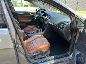 Yellow Volkswagen Golf 2014 in Riga, with an engine capacity of 2.00 L and mileage of 0 thousand km for 6199 €, photo 24 on AUTOMOTO.COM.LV