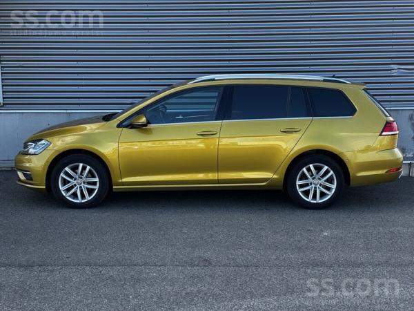 Yellow Volkswagen Golf 2018 in Riga, with an engine capacity of 2.00 L and mileage of 264 thousand km for 11900 €, photo 2 on AUTOMOTO.COM.LV