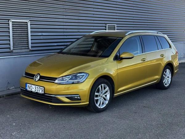 Yellow Volkswagen Golf 2018 in Riga, with an engine capacity of 2.00 L and mileage of 264 thousand km for 11900 €, photo 1 on AUTOMOTO.COM.LV