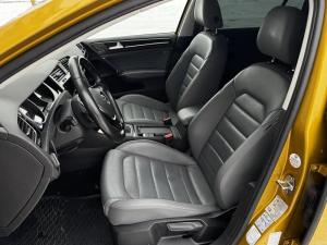 Dzeltens Volkswagen Golf 2018 Rīga, ar dzinēja tilpumu 2.00 L un nobraukumu 264 tūkst. km par 11900 €, foto 11 vietnē AUTOMOTO.COM.LV