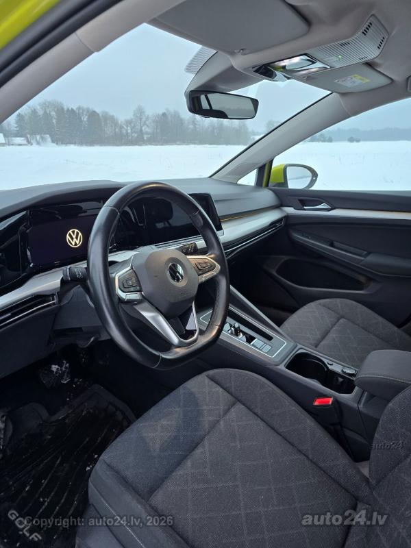 Dzeltens Volkswagen Golf 2021 Tallina, ar dzinēja tilpumu 1.00 L un nobraukumu 77 tūkst. km par 16500 €, foto 4 vietnē AUTOMOTO.COM.LV