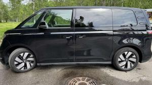Melns Volkswagen ID. Buzz 2024 Birštonas, ar dzinēja tilpumu 0.00 L un nobraukumu 29 tūkst. km par 40000 €, foto 4 vietnē AUTOMOTO.COM.LV