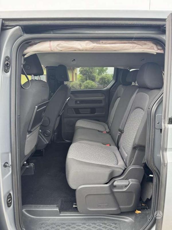Grey Volkswagen ID. Buzz 2023 in Siauliai, with an engine capacity of 0.00 L and mileage of 49 thousand km for 23800 €, photo 3 on AUTOMOTO.COM.LV